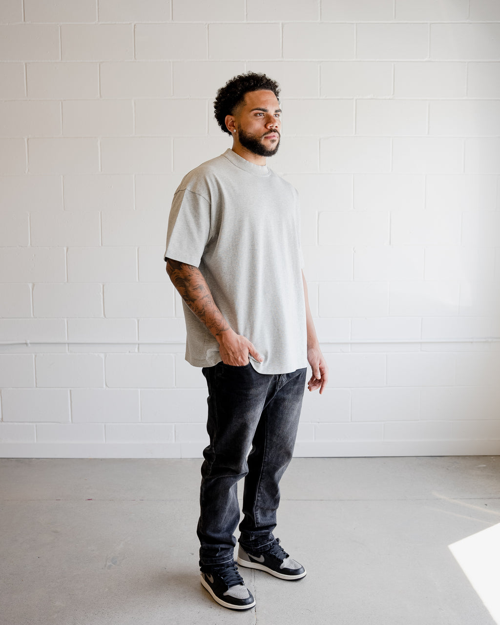 T-SHIRTS – Modern Tones